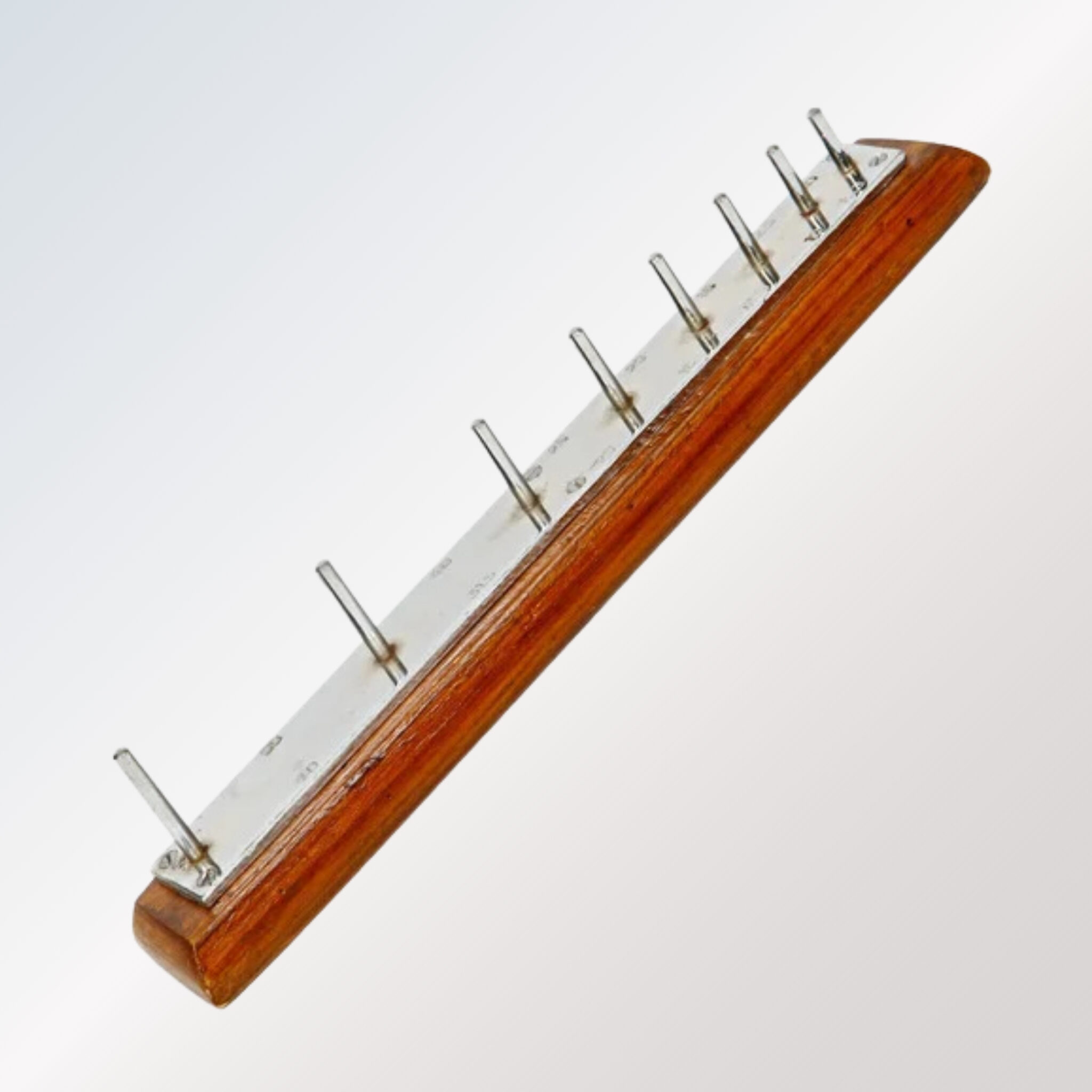 Length / Elongation Gauge - GlobeTrekEngg